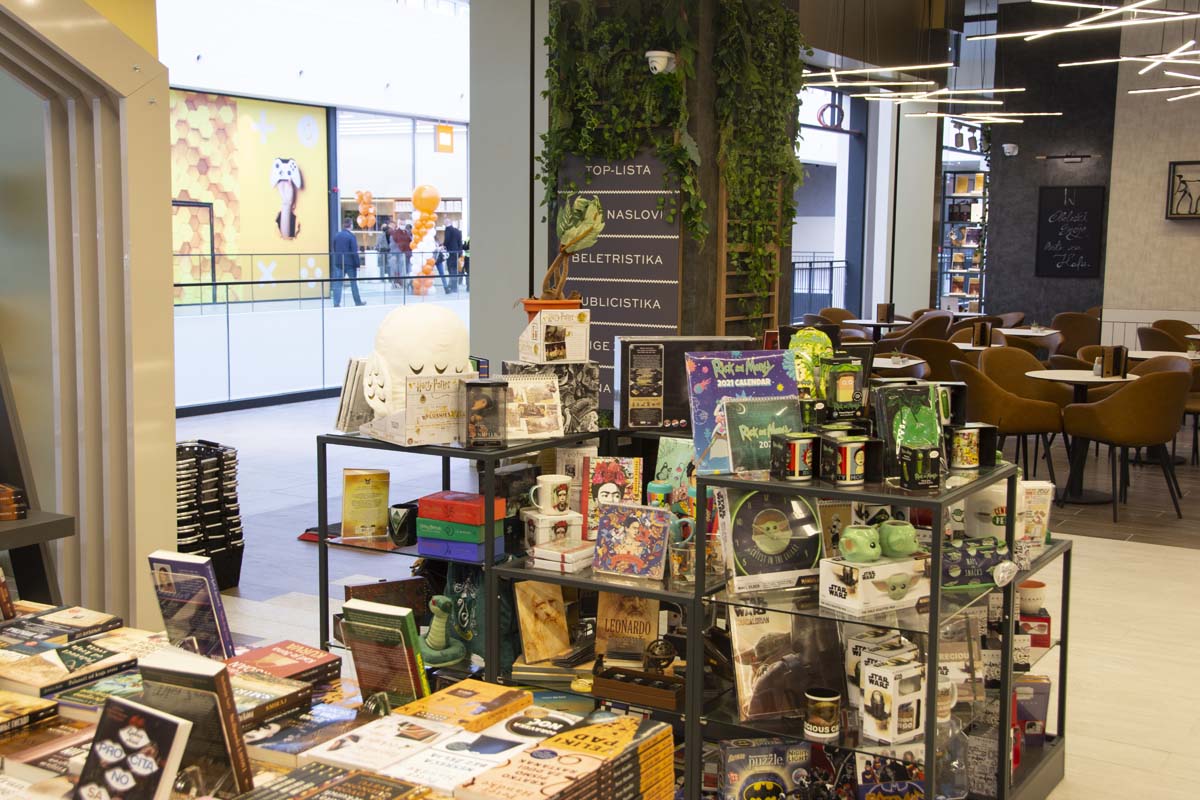 Početna | Delfi knjižare | Sve dobre knjige na jednom mestu